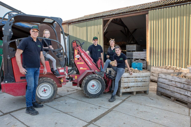 Over Akkerhof: Productie en verkoop van goede voeding